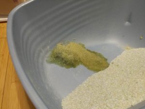 REVIEW: PrettyLitter the Color-Changing Health Monitoring Cat Litter